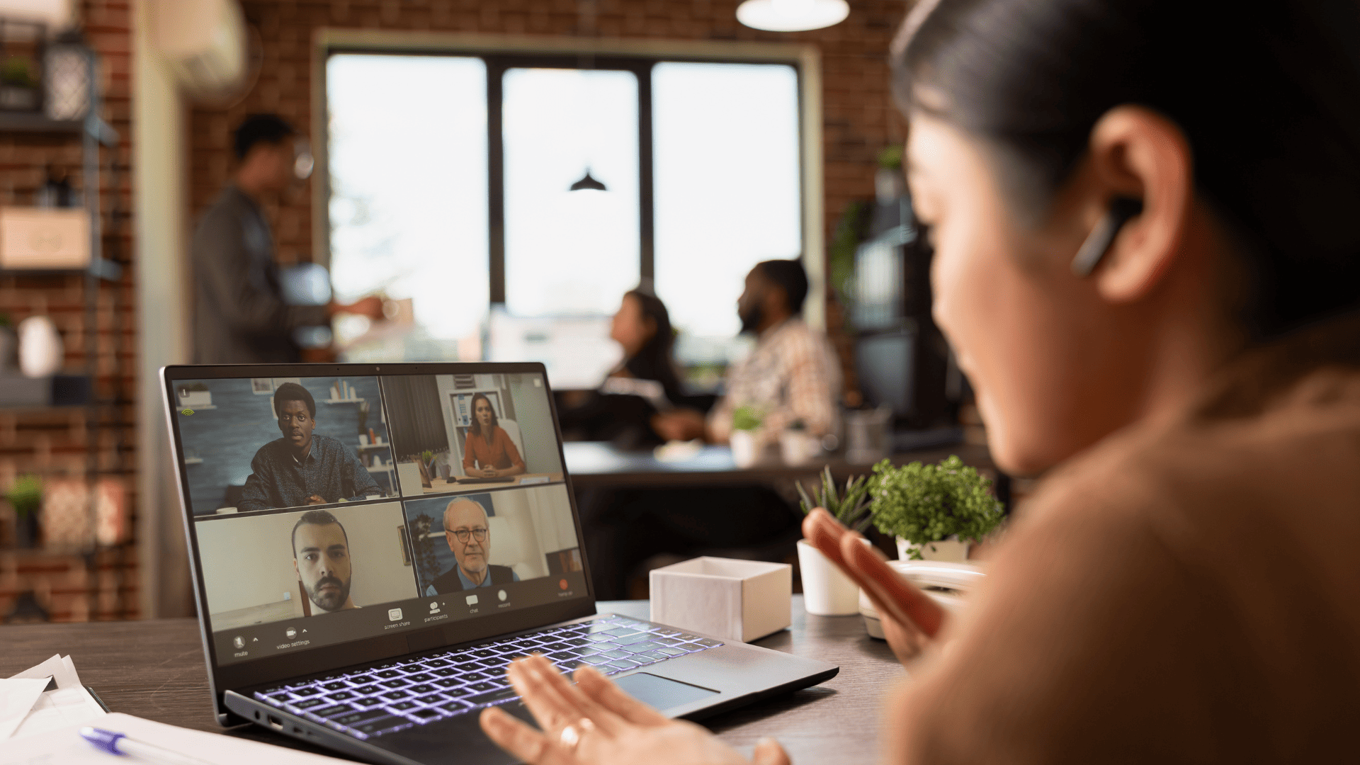 Microsoft Teams Vs Zoom Vs Google Meet: Mana Yang Lebih Cocok Untuk Bisnis? | Solusi Online